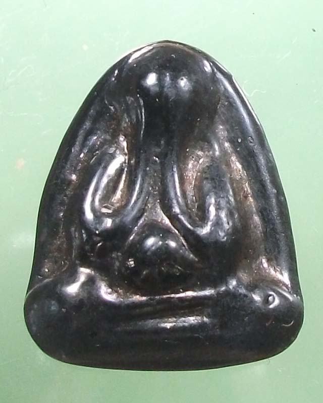 ปิดตาแร่ใหลเพชรดำ รุ่น 1 วัดป่าแดง สุดยอดของความแรง กล่องเดิม พระ ...