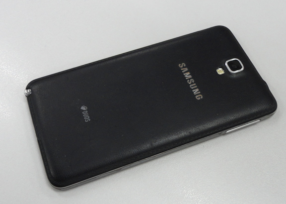 Samsung Galaxy Note 3 ของแท้ สีดำ พร้อมกล่องและคู่มือ รุ่นนี้สีหน้าจอสวยมาก พร้อมของแถม พระ ...